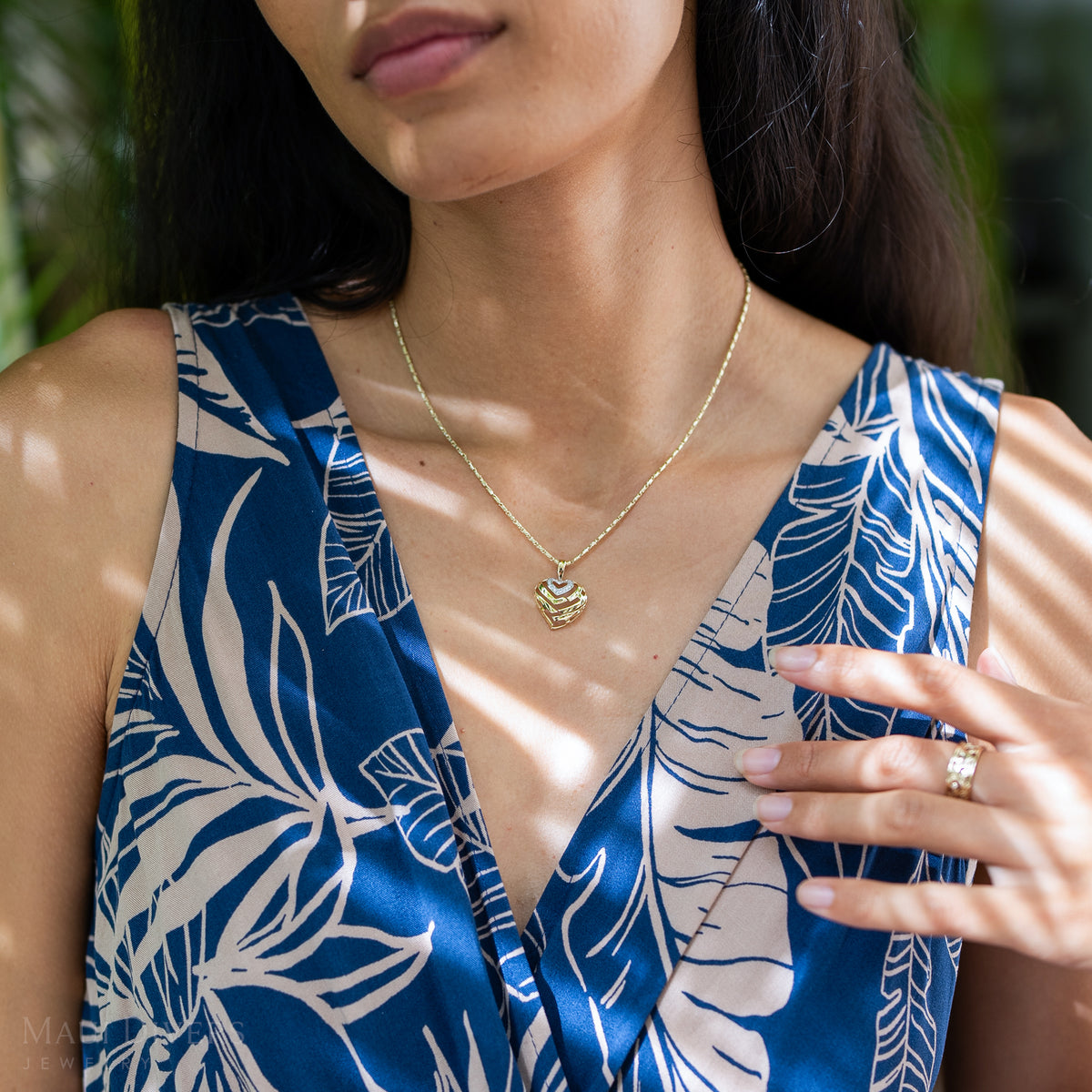 Aloha Heart Pendant in Gold with Diamonds - 18mm