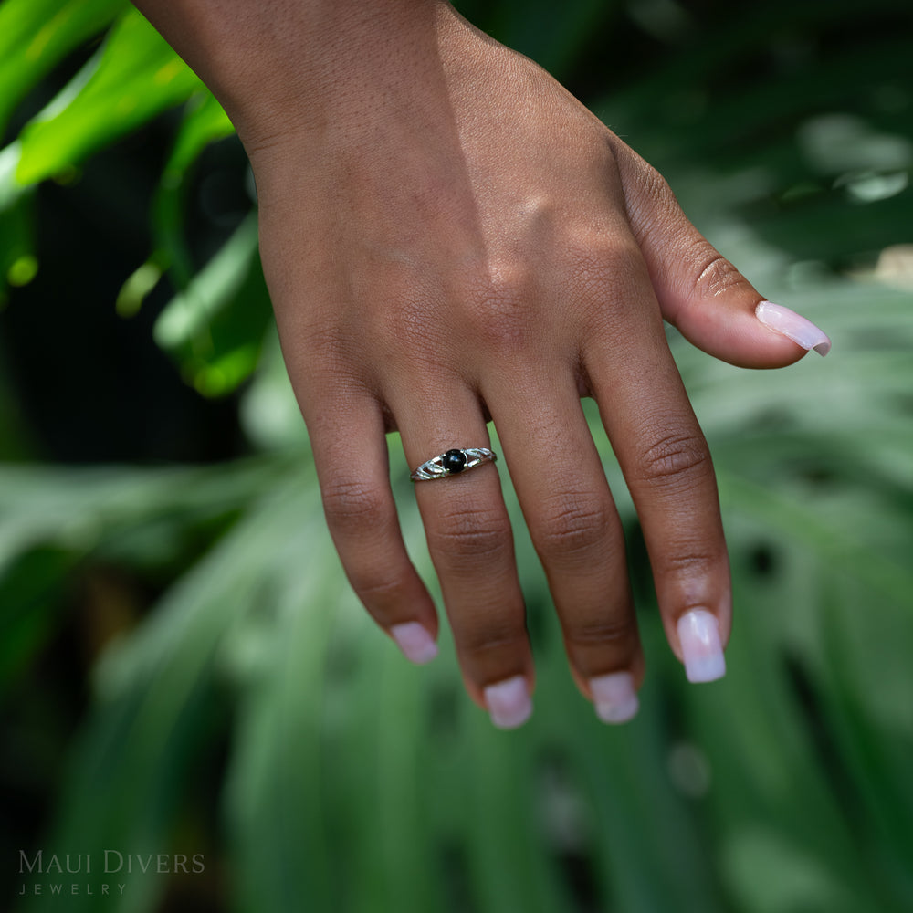 Maile Leaf Black Coral Ring in White Gold