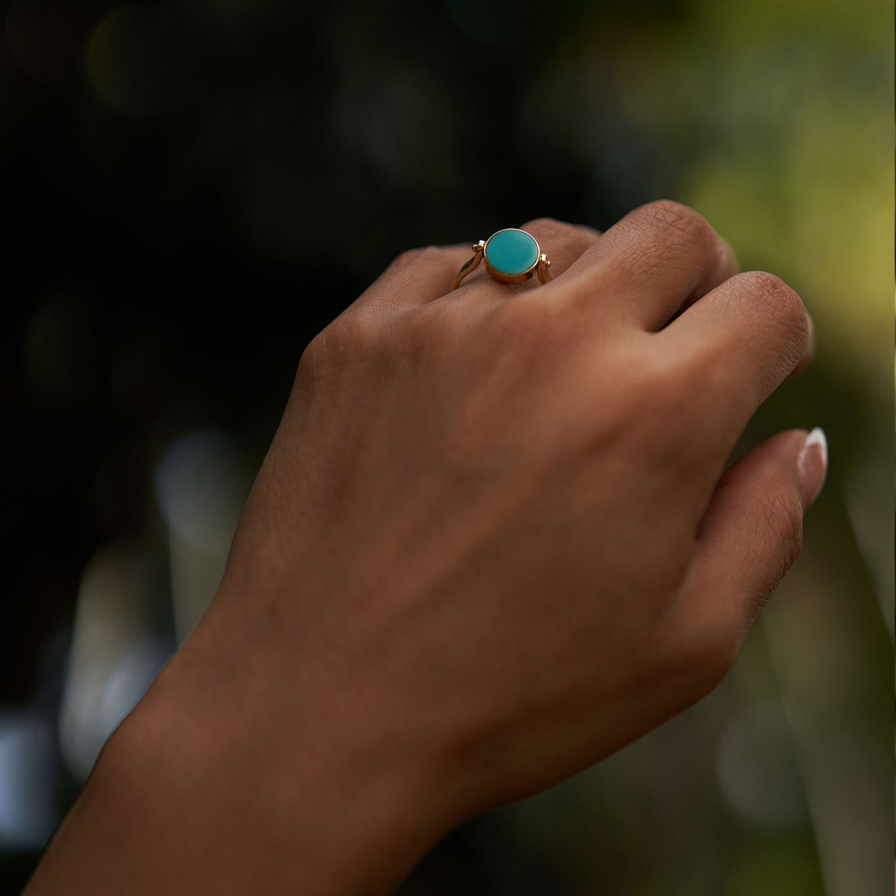 Eclipse Flipside Turquoise & Mother of Pearl Ring in Yellow Gold
