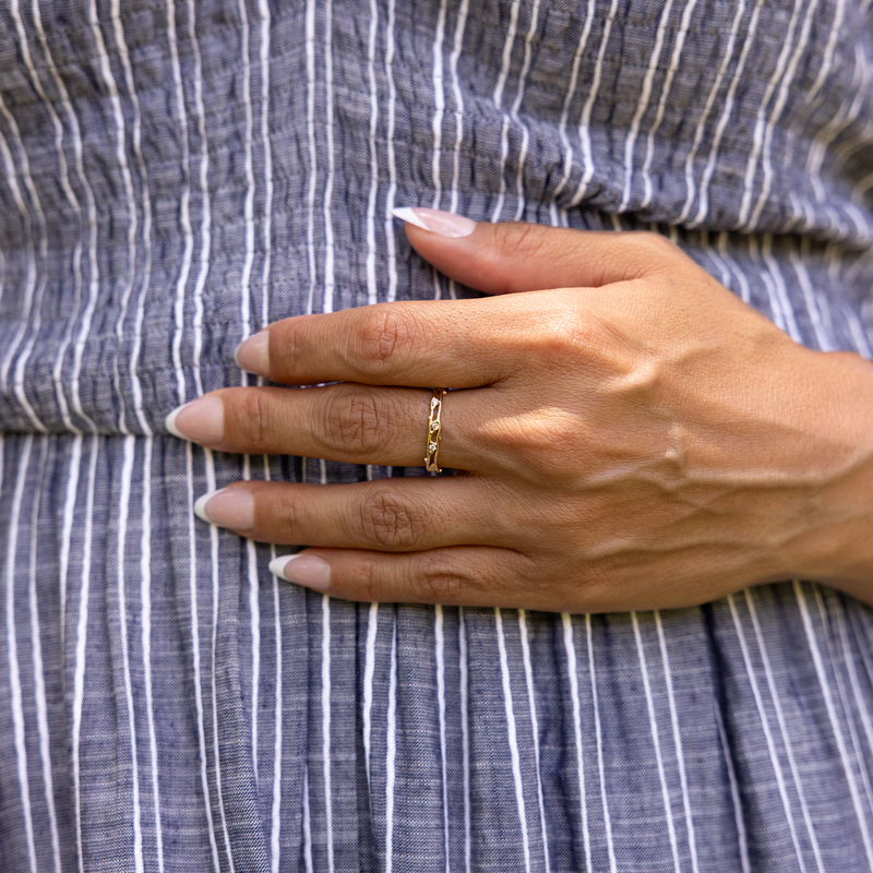 Heritage Ring in Yellow Gold with Diamonds