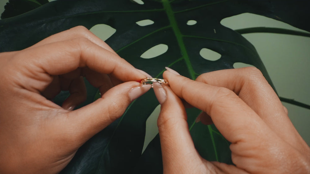 Heritage Ring in Yellow Gold with Diamonds